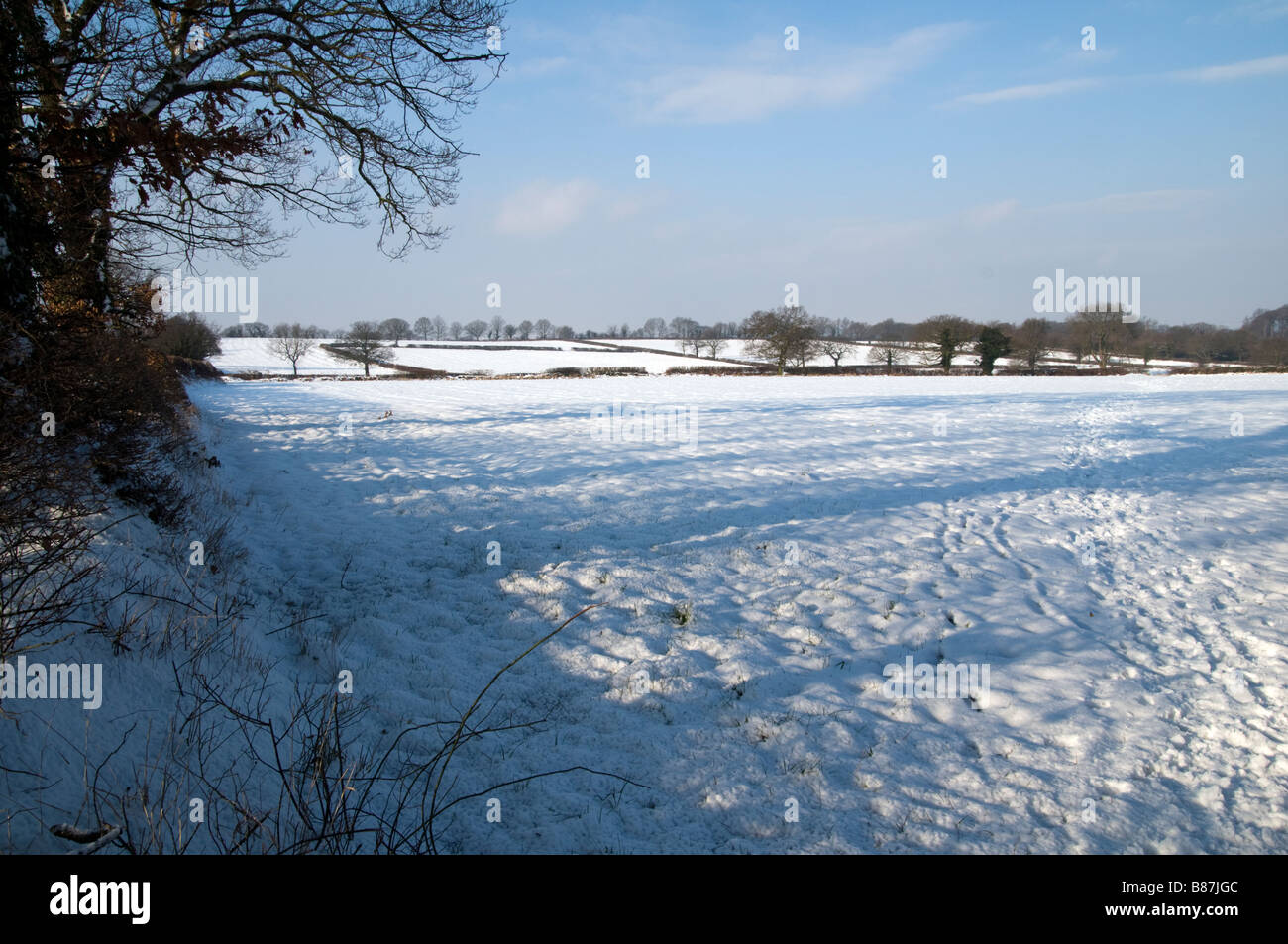 Snowfall chesterfield hi-res stock photography and images - Alamy