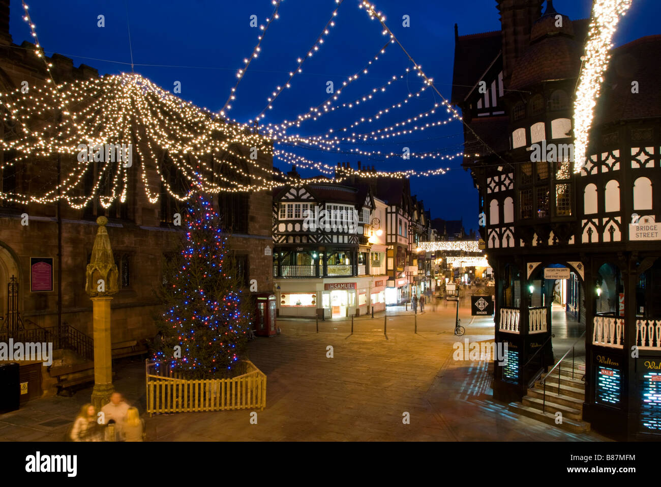 Chester christmas tree hi-res stock photography and images - Alamy