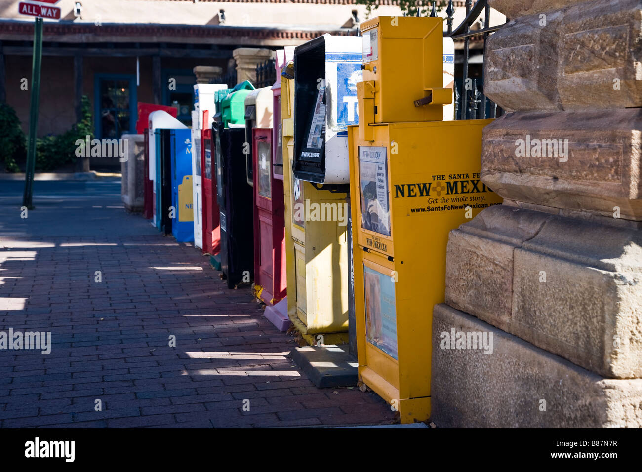 Newspaper box hi-res stock photography and images - Alamy