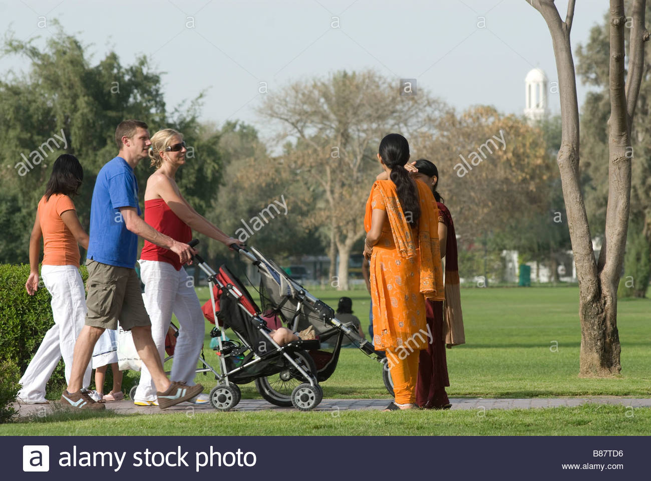 Migrant Dubai Stock Photos & Migrant Dubai Stock Images - Alamy