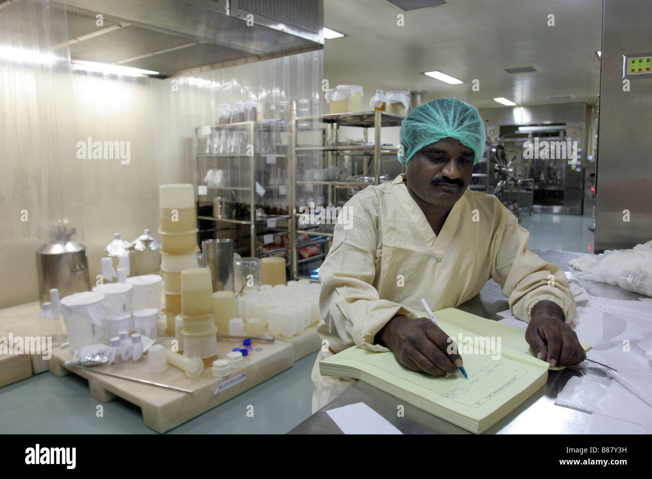Pharmaceutical Lab Technician Highlighting Pharmacy Technician