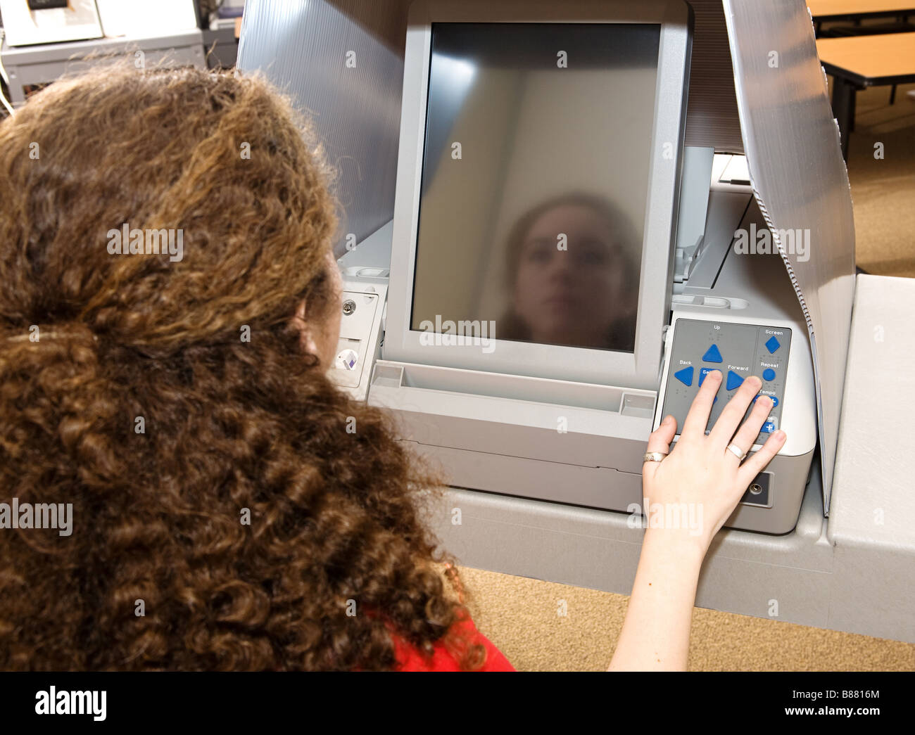 Electronic Voting Machine Screen High Resolution Stock Photography and ...