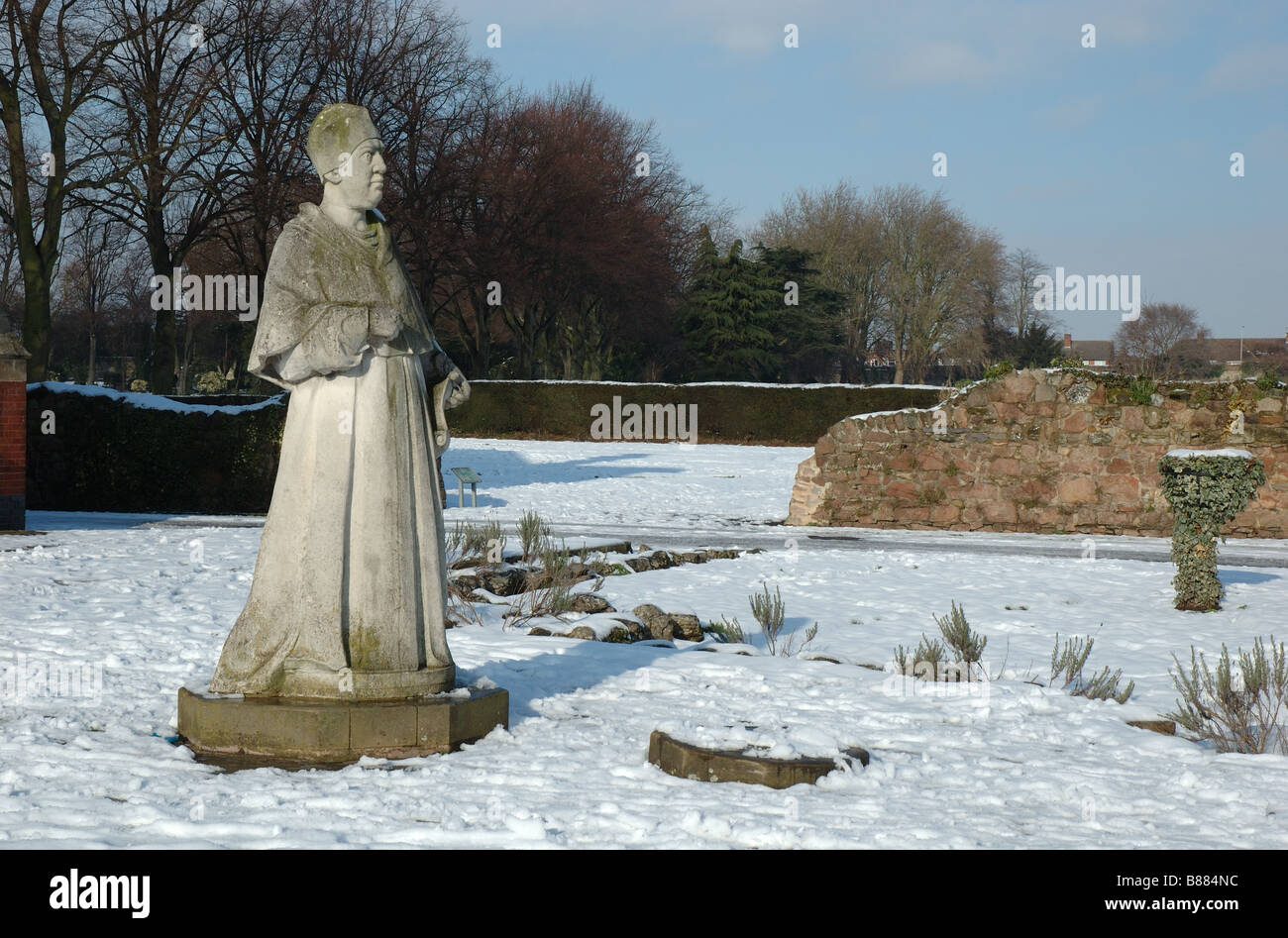 statue of Cardinal Wolsey, Abbey Park, Leicester, England, UK Stock ...