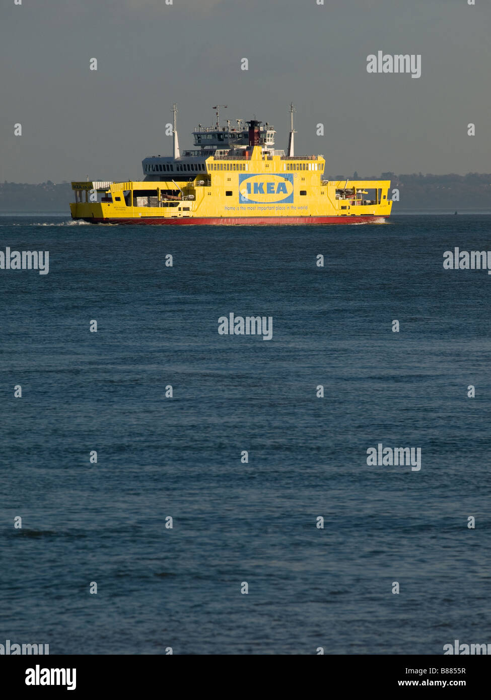Isle of Wight ferry operator Red Funnel paint one of their ferries (Red ...