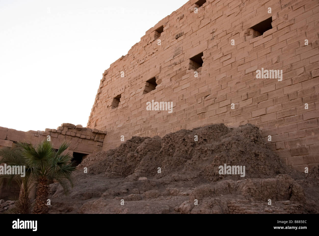 Pylon Karnak Temple Luxor Stock Photo - Alamy