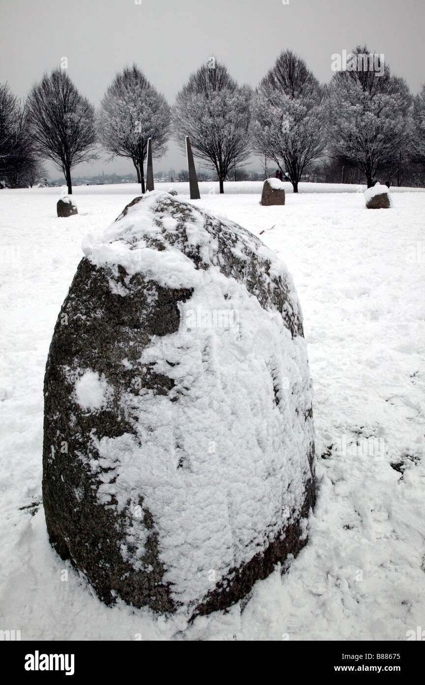 Millennium stone circle hi-res stock photography and images - Alamy
