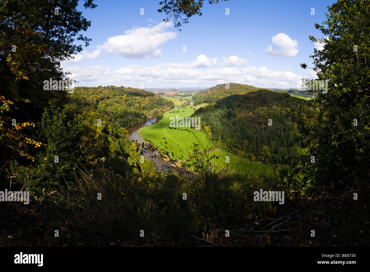 A view of the Wye Valley from the viewpoint near Symonds Yat Rock ...