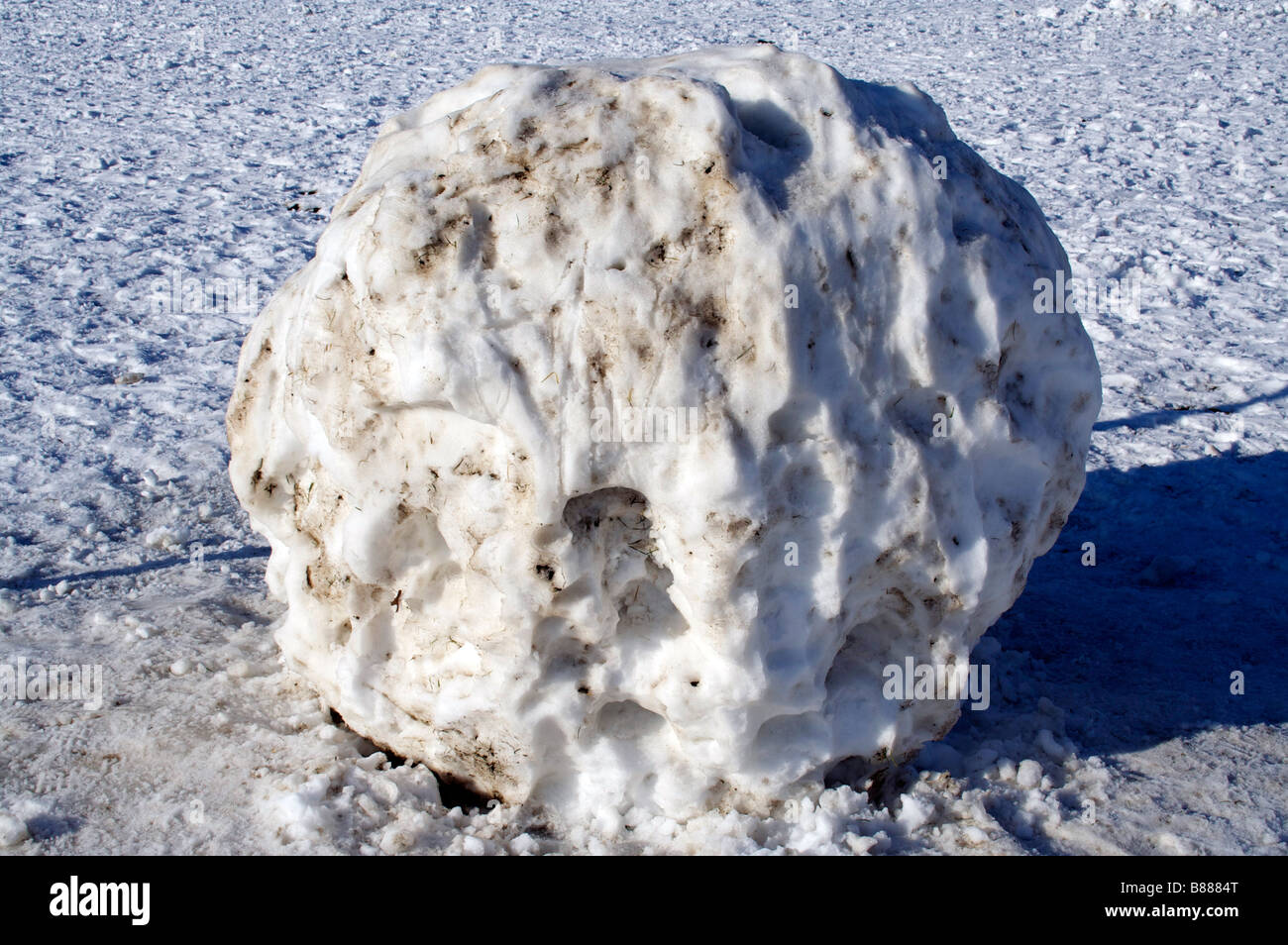 Huge snowball hi-res stock photography and images - Alamy
