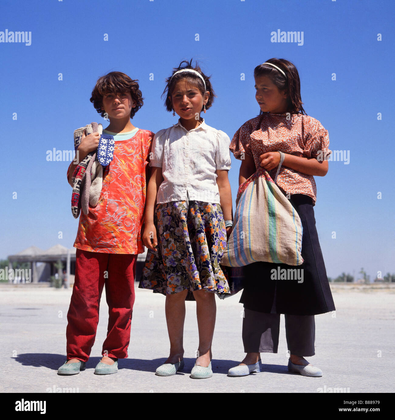 Kurdish girls hi-res stock photography and images - Alamy