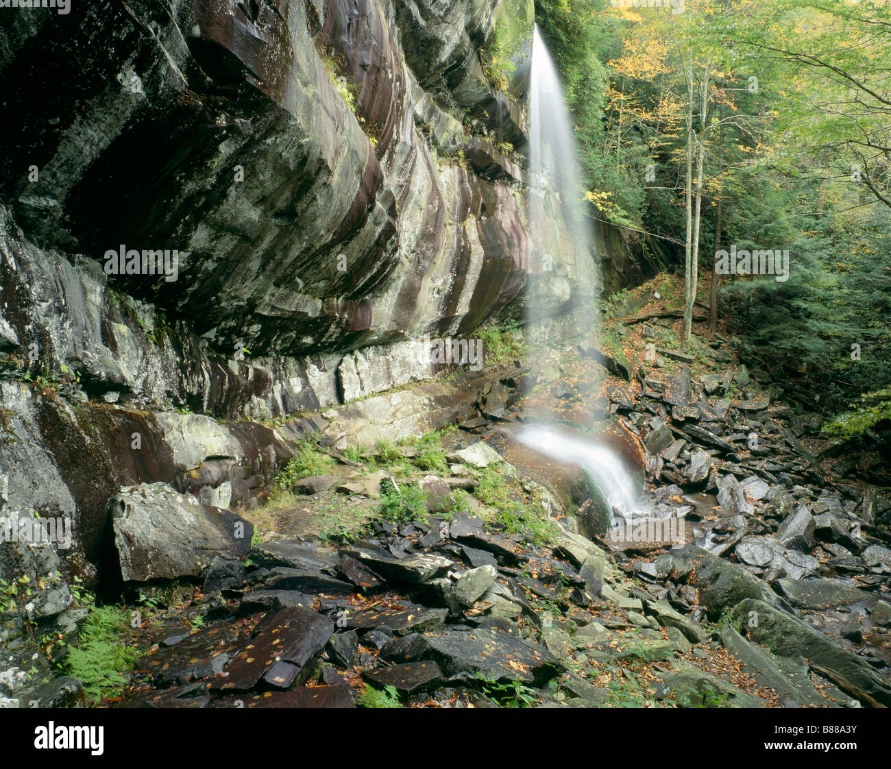 Rainbow falls great smoky hi-res stock photography and images - Alamy
