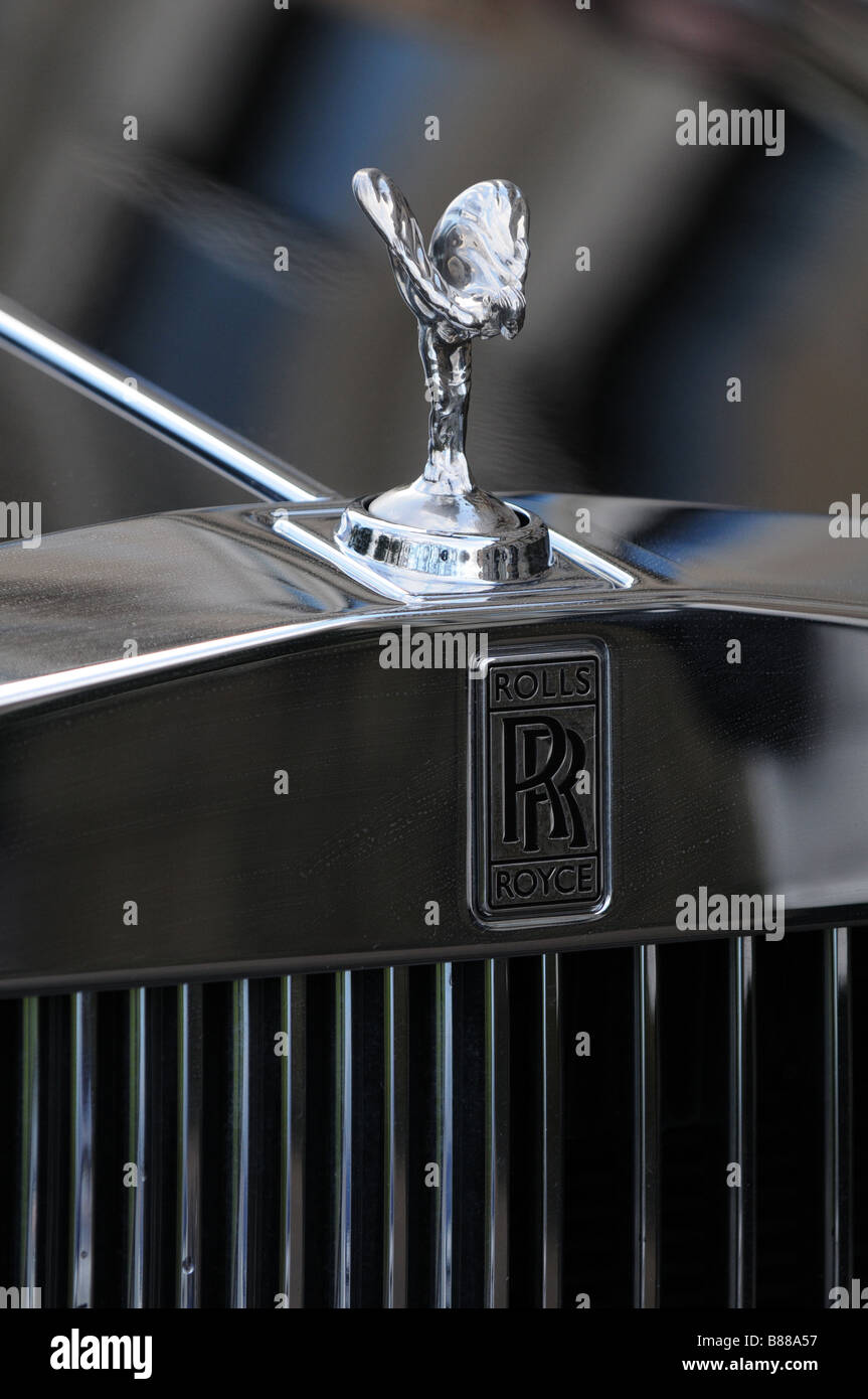 Rolls Royce Phantom Spirit of Ecstacy Stock Photo - Alamy