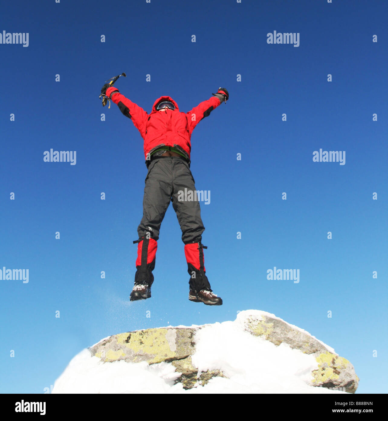 Summit climber hi-res stock photography and images - Alamy