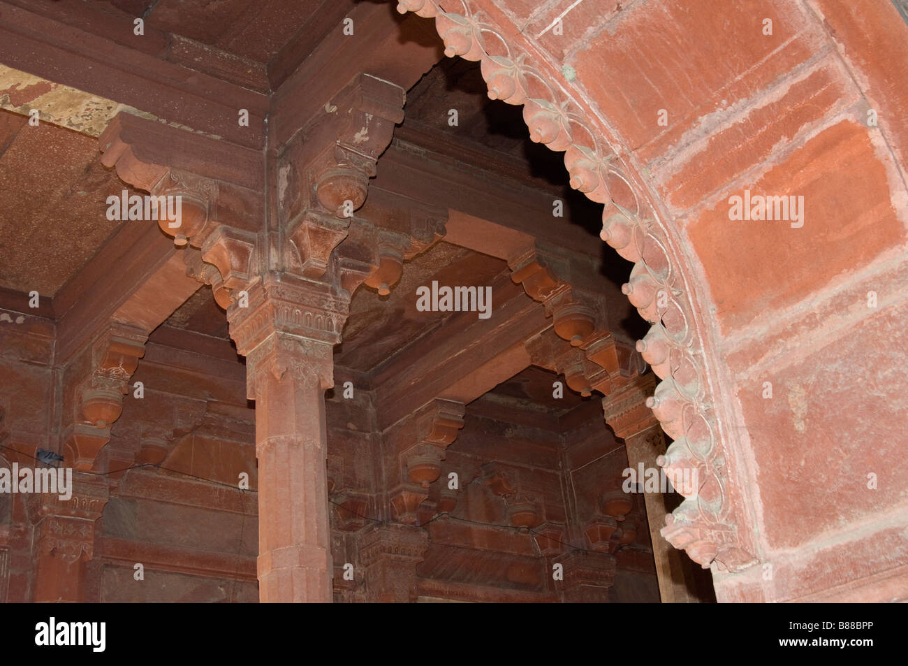 Arches in the Prayer hall Jama Masjid Mosque Stock Photo - Alamy
