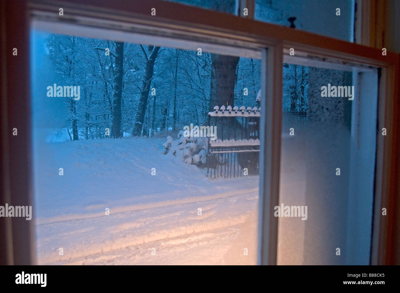 Glow frosty window hi-res stock photography and images - Alamy