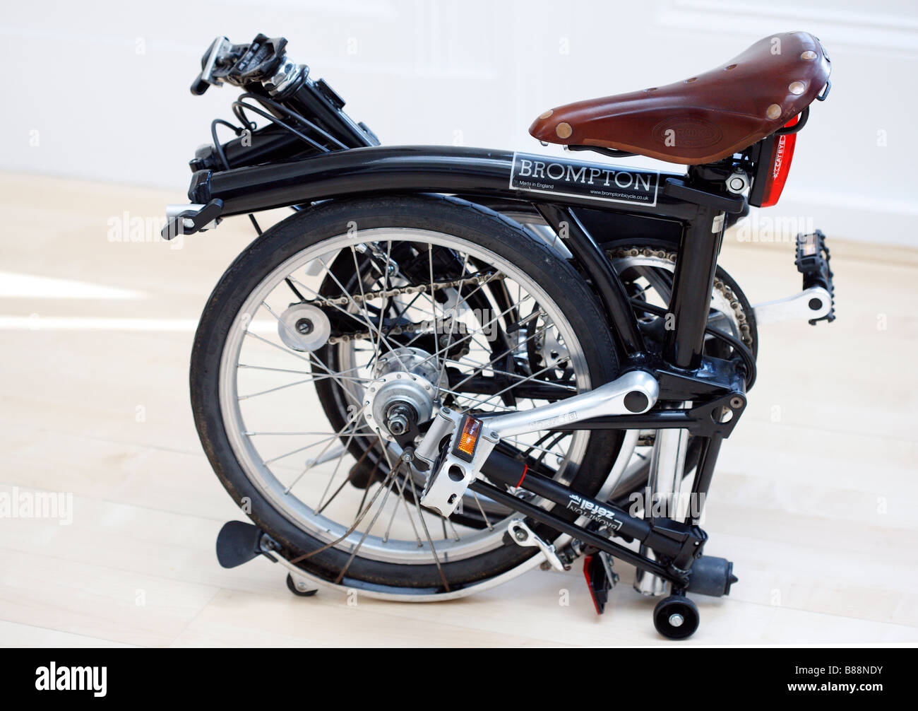Brompton folding bike hi-res stock photography and images - Alamy