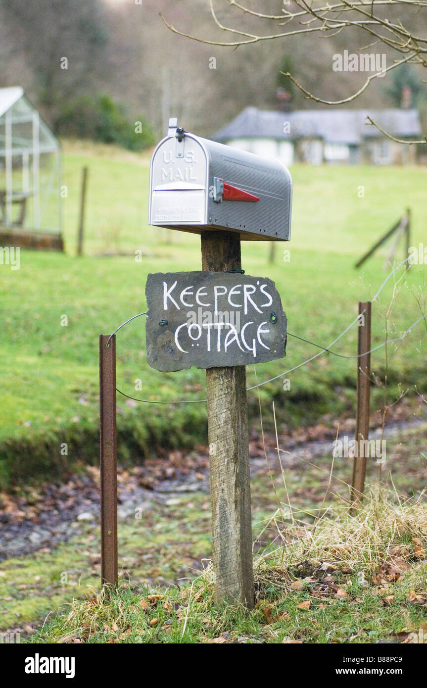 US style mail box at roadside in rural Scotland Stock Photo - Alamy