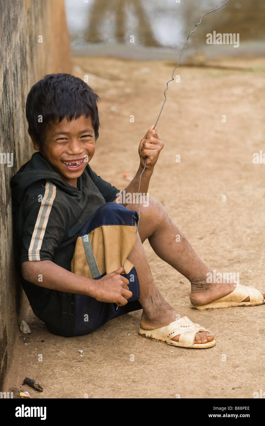 peasant child in Vietnam Stock Photo - Alamy