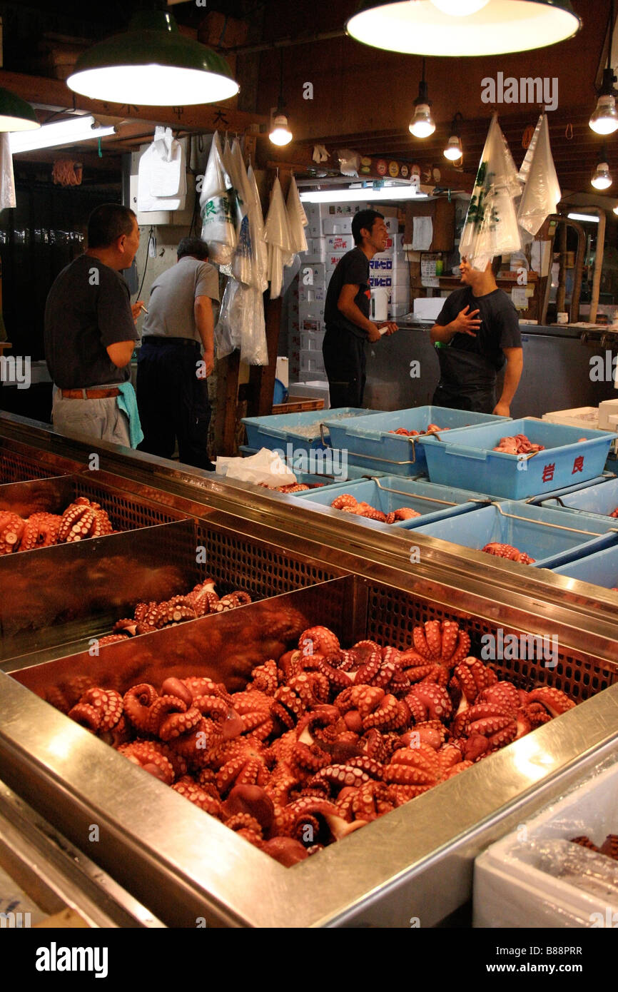 Octopuses at a fish market High Resolution Stock Photography and Images ...
