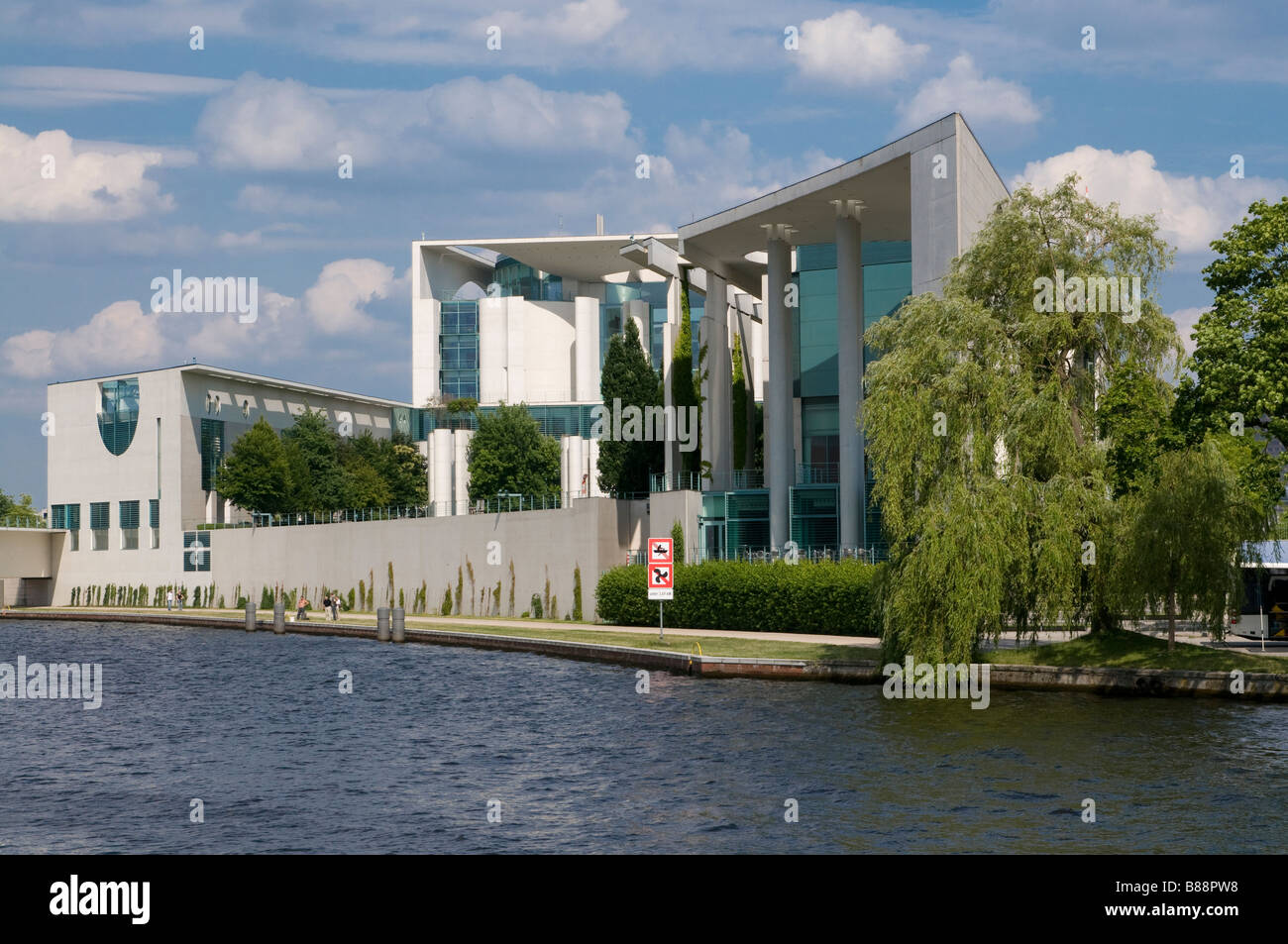 Federal chancellery Berlin Germany Stock Photo - Alamy