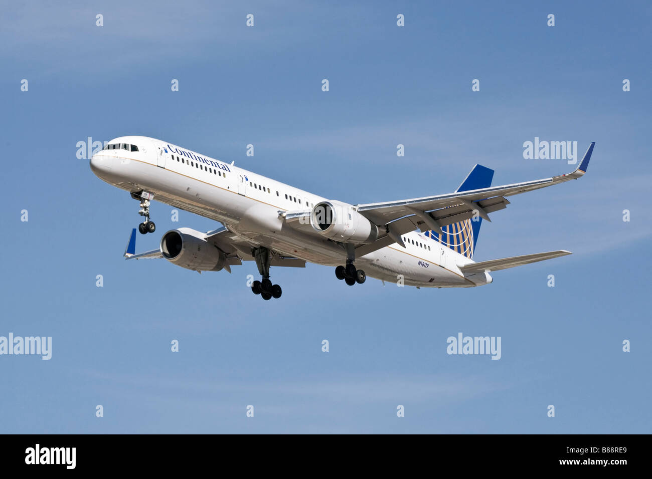 Boeing b757 hi-res stock photography and images - Alamy