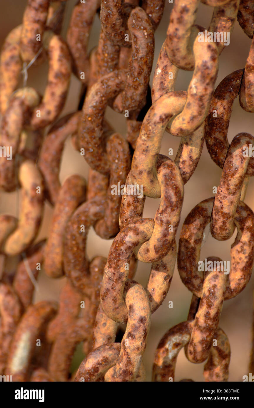 Closeup of rusty links of chains Stock Photo - Alamy