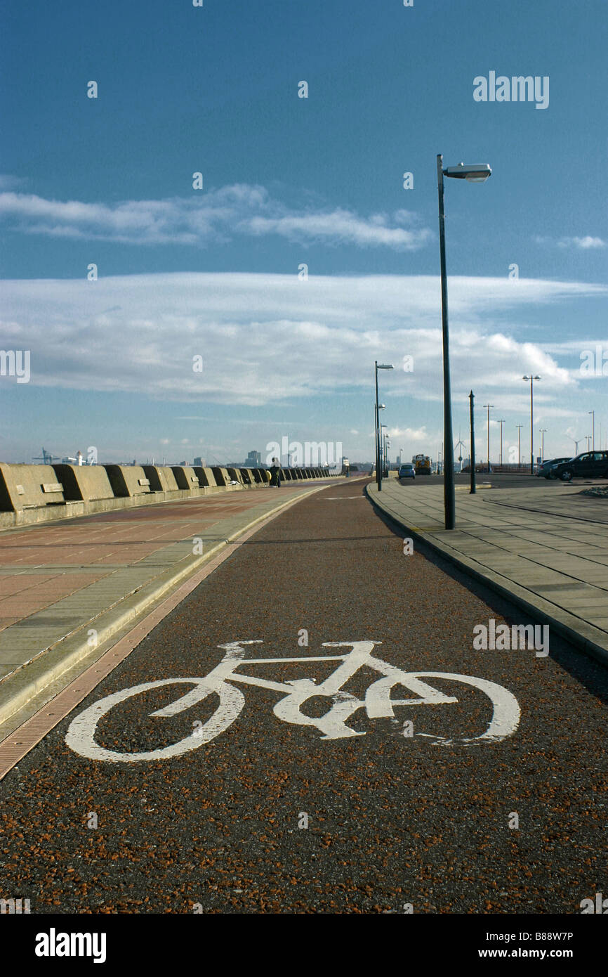 A UK cycle path marking Stock Photo - Alamy