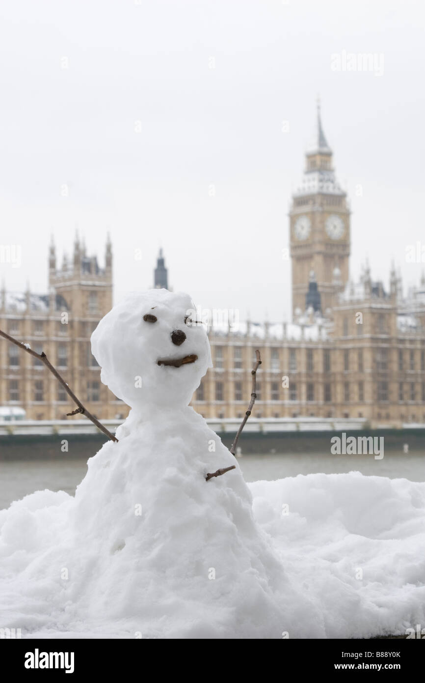 Snow Snowman London High Resolution Stock Photography and Images - Alamy