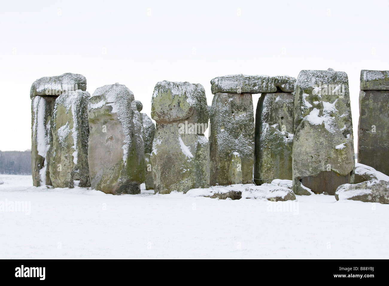 Stonehenge in snow Stock Photo - Alamy