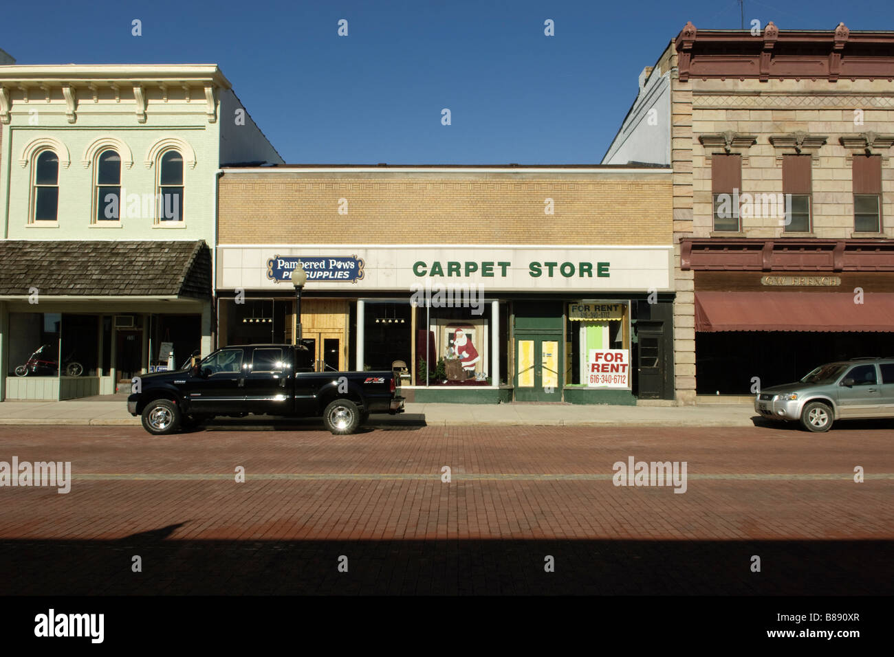 Carpet store hi-res stock photography and images - Alamy