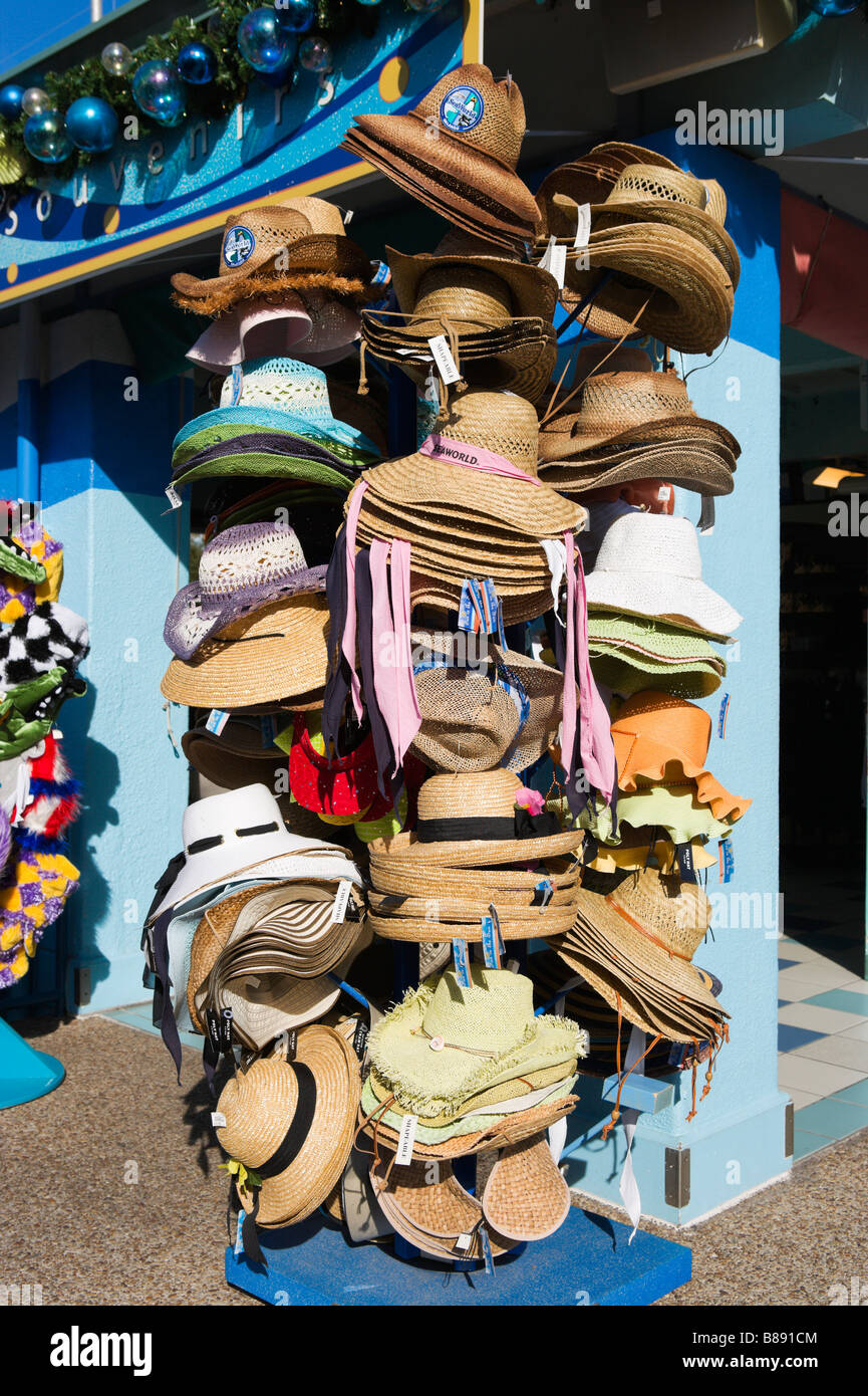 Sun hats stores hi-res stock photography and images - Alamy