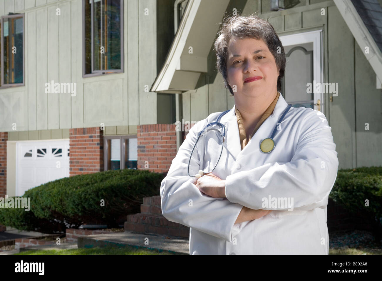 Doctor house exterior hi-res stock photography and images - Alamy