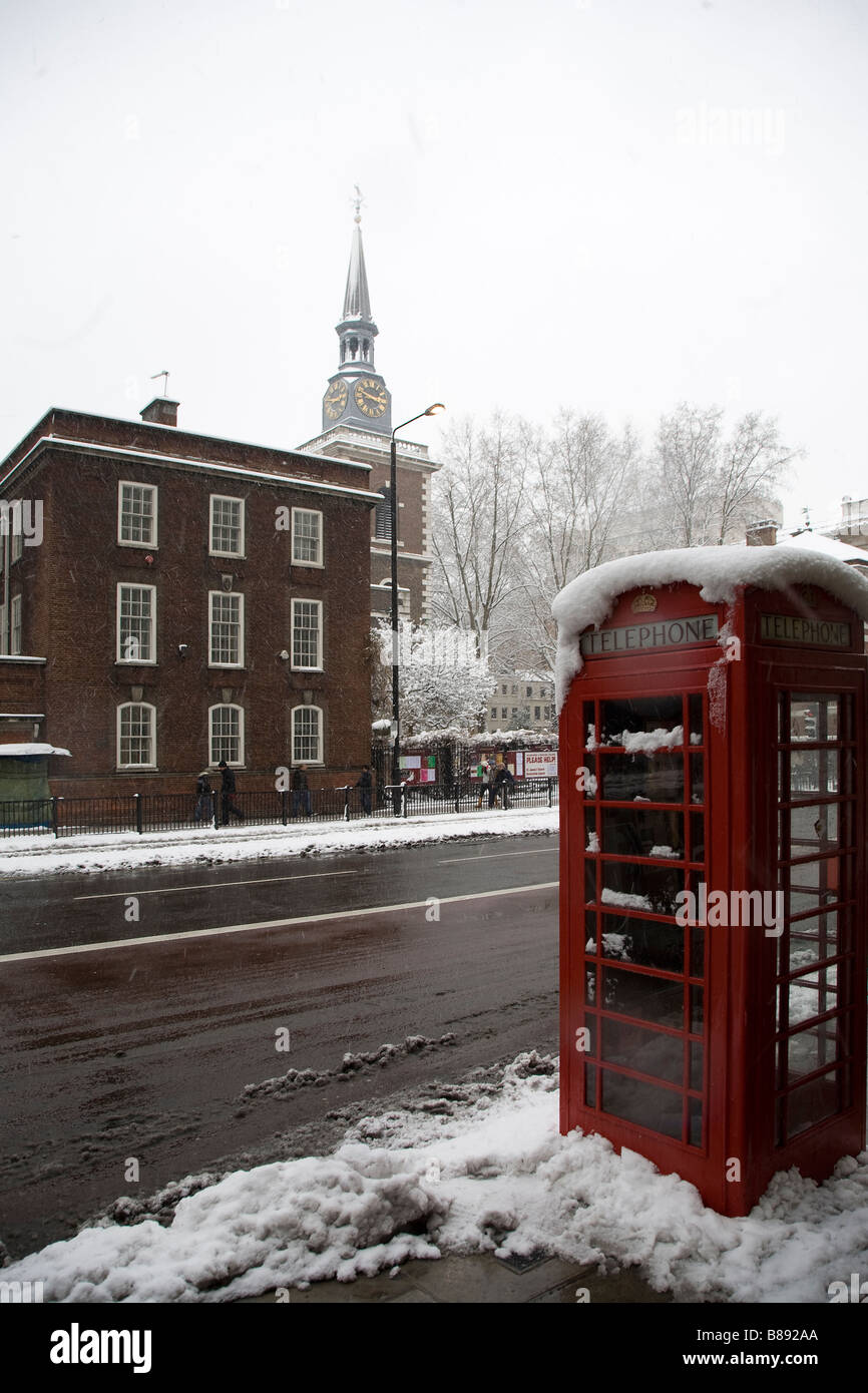 Phone box in snow hi-res stock photography and images - Alamy