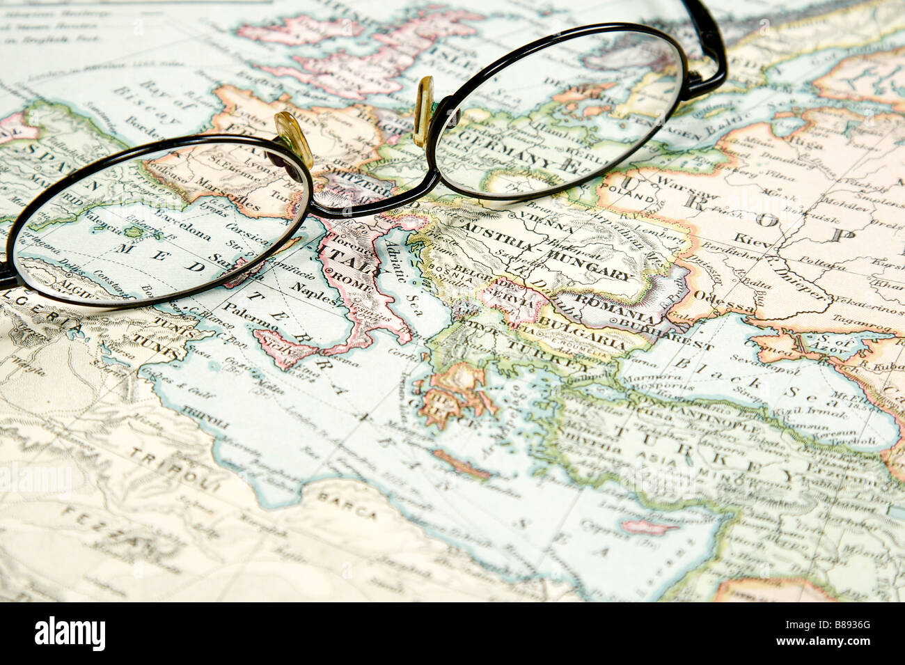 Vintage europe france map hi-res stock photography and images - Alamy