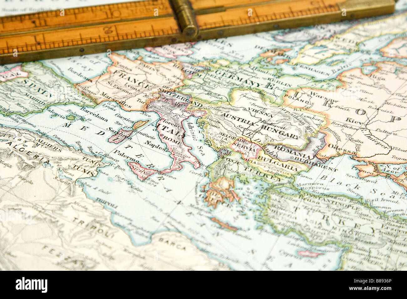 Scale map ruler hi-res stock photography and images - Alamy