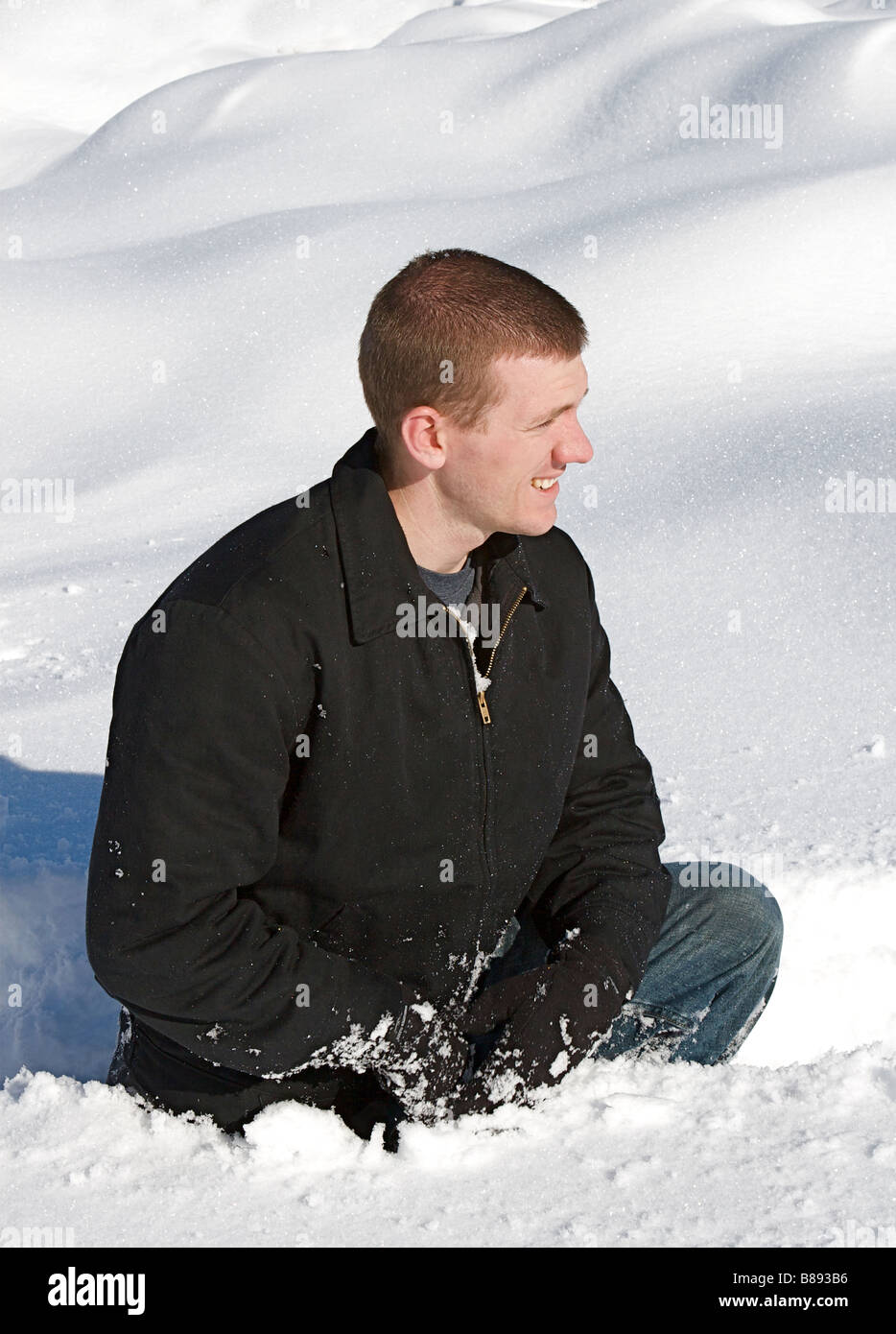 Man woman enjoying winter hi-res stock photography and images - Alamy