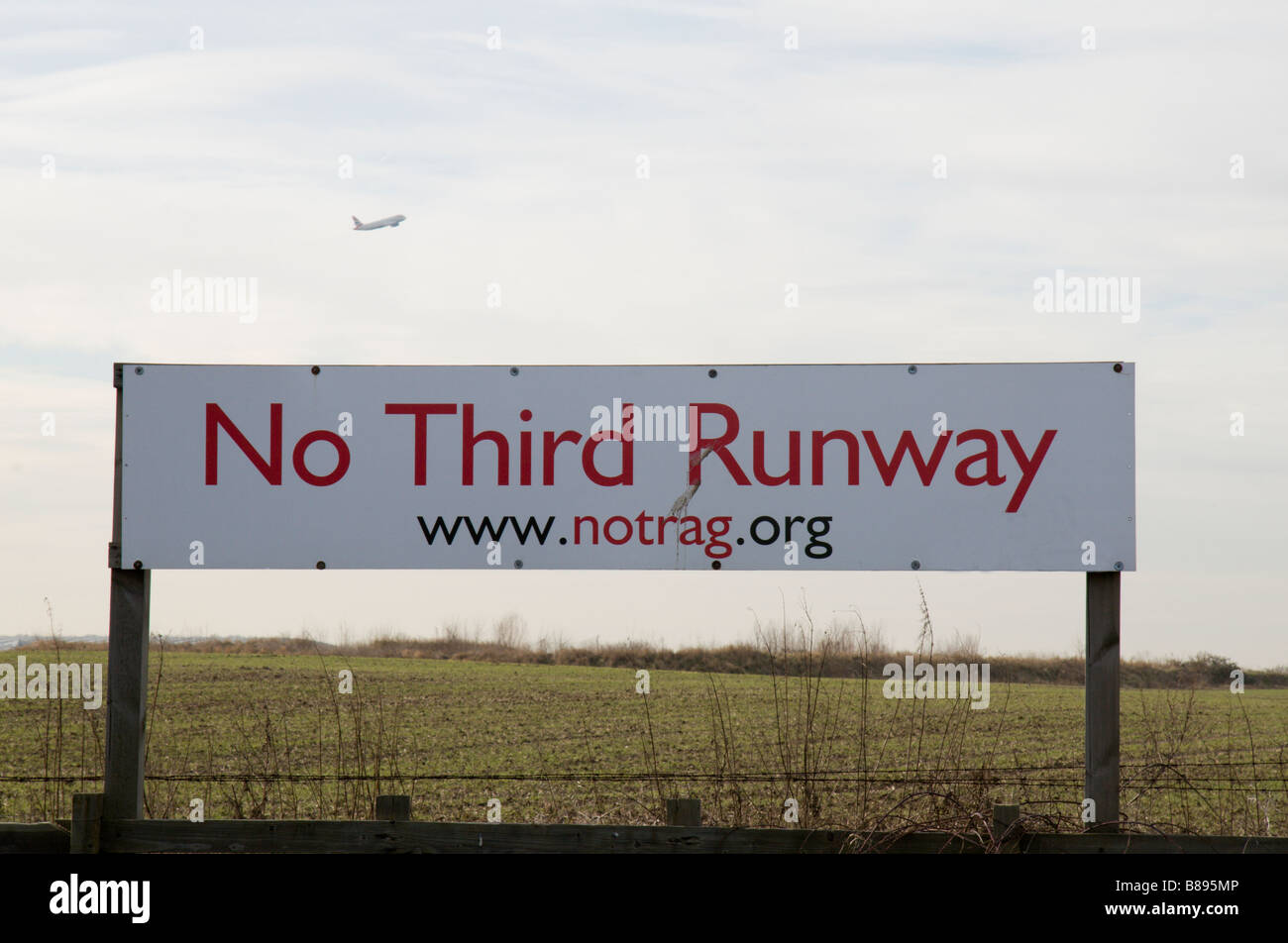 Runway sign hi-res stock photography and images - Alamy