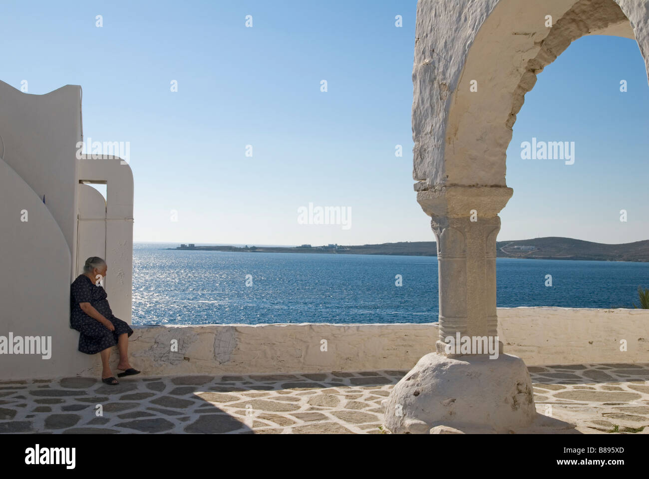 Greek lady hi-res stock photography and images - Alamy