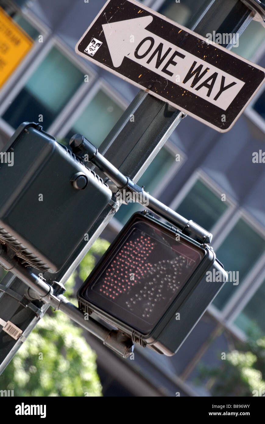 One sign hi-res stock photography and images - Alamy