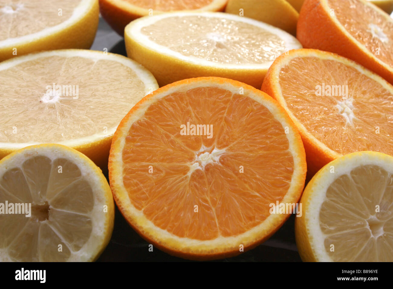 Cut Citrus Fruit Stock Photo - Alamy
