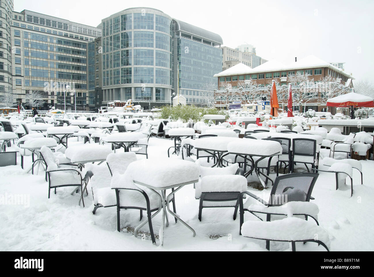 restaurant covered in snow Stock Photo - Alamy