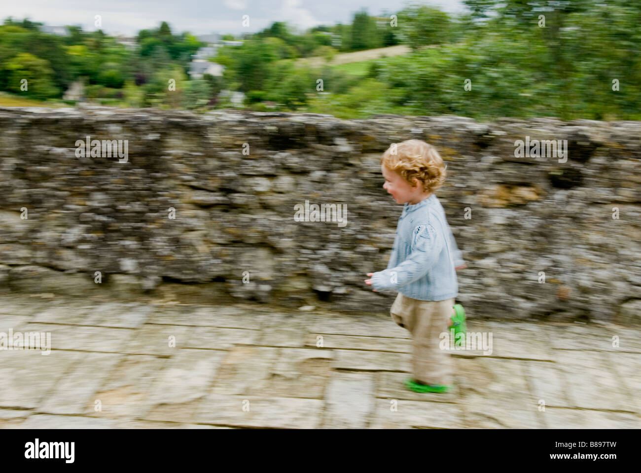 Boy, blur, run hi-res stock photography and images - Alamy
