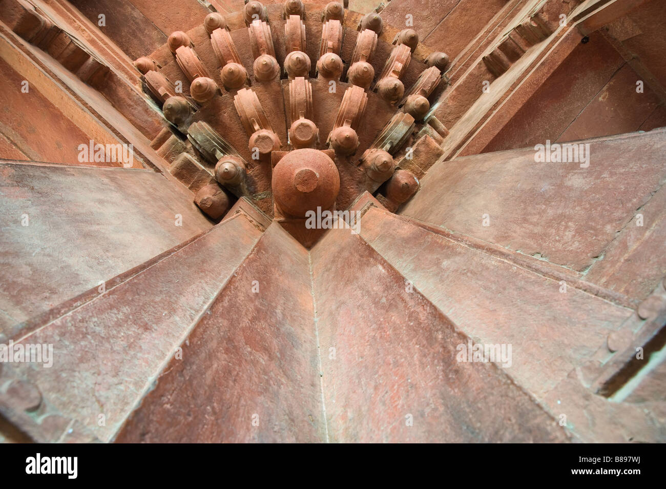 Central pillar of the Diwan i Khas Hall of private Audience of the ...