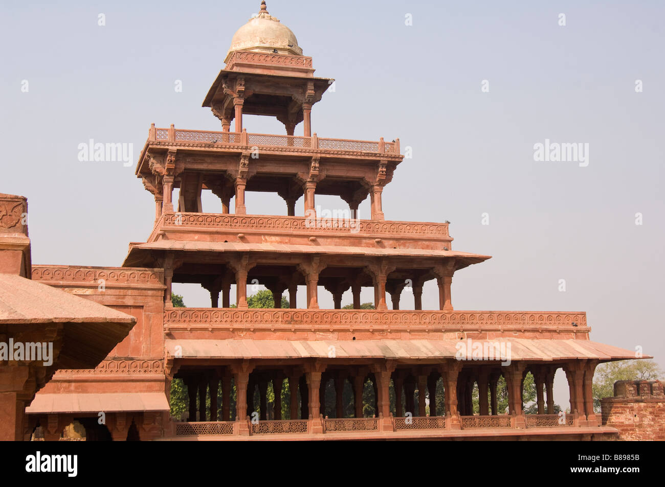 Five storey building hi-res stock photography and images - Alamy