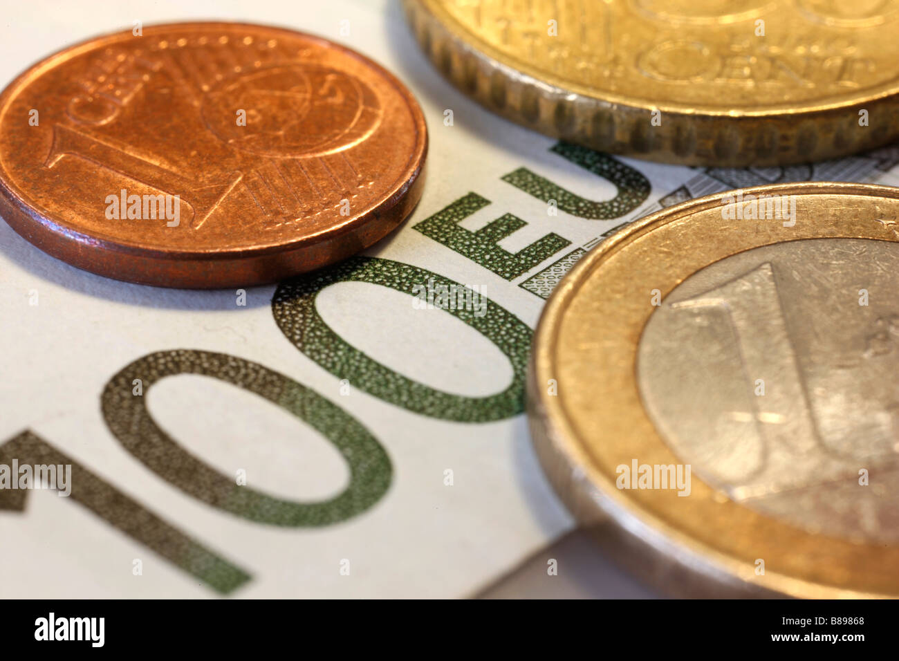 Currency coins and notes hi-res stock photography and images - Alamy