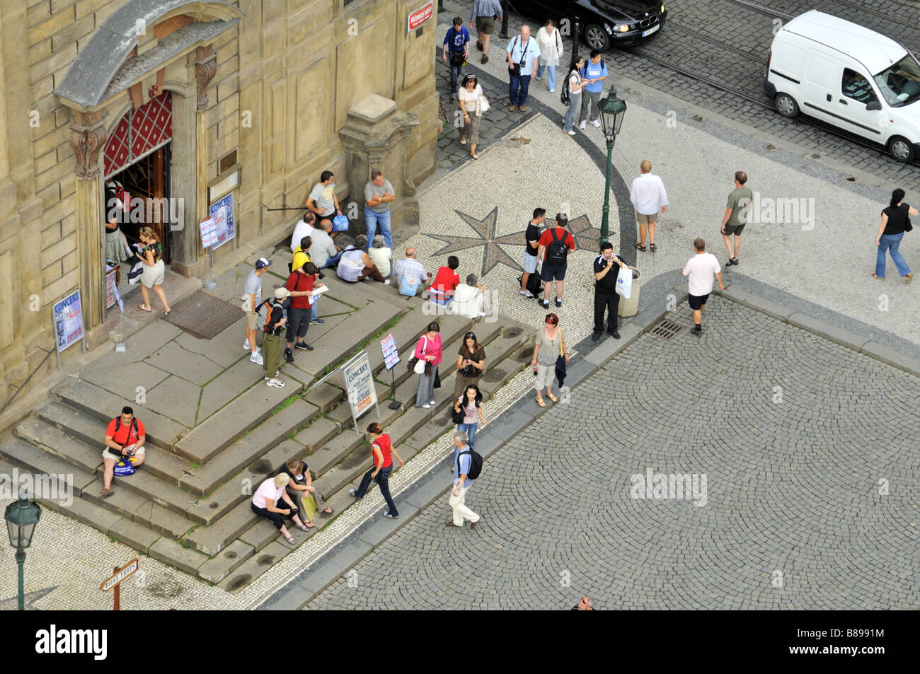 Knights of the cross square hi-res stock photography and images - Alamy