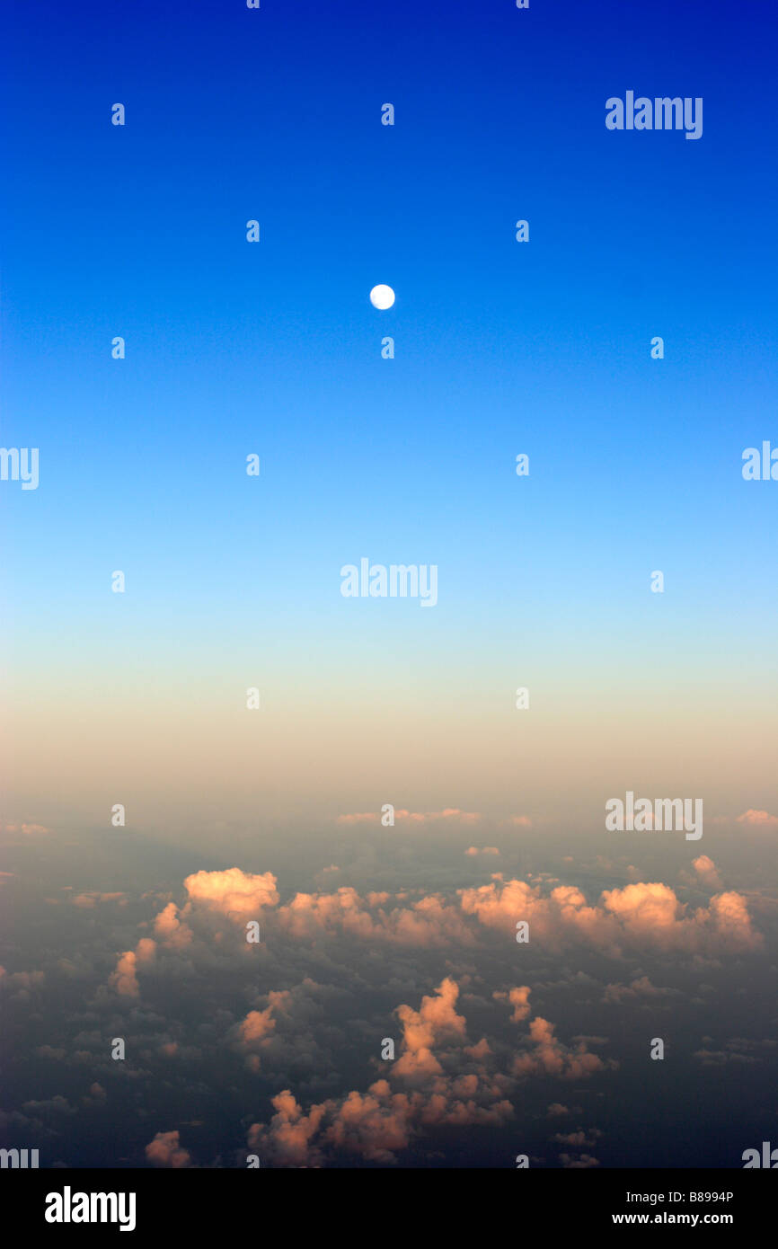 Cloud moon movement hi-res stock photography and images - Alamy