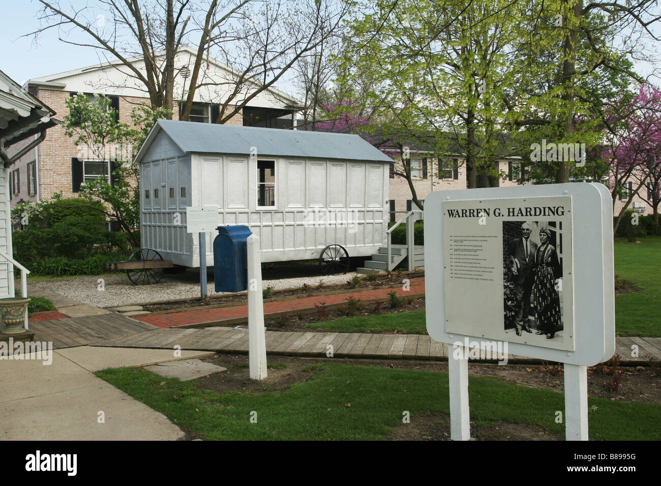 Old voting booth hi-res stock photography and images - Alamy