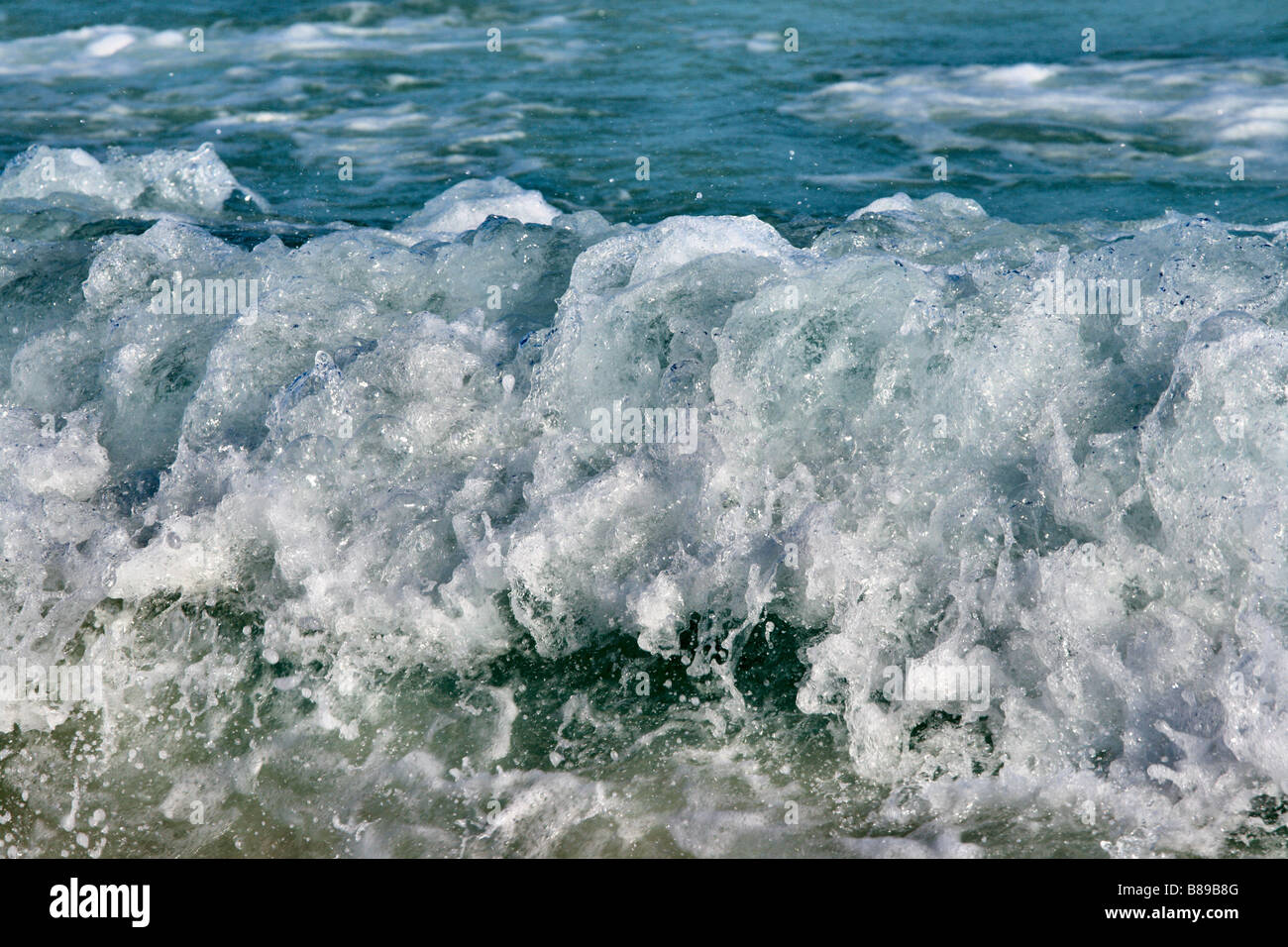 Wave billow hi-res stock photography and images - Alamy