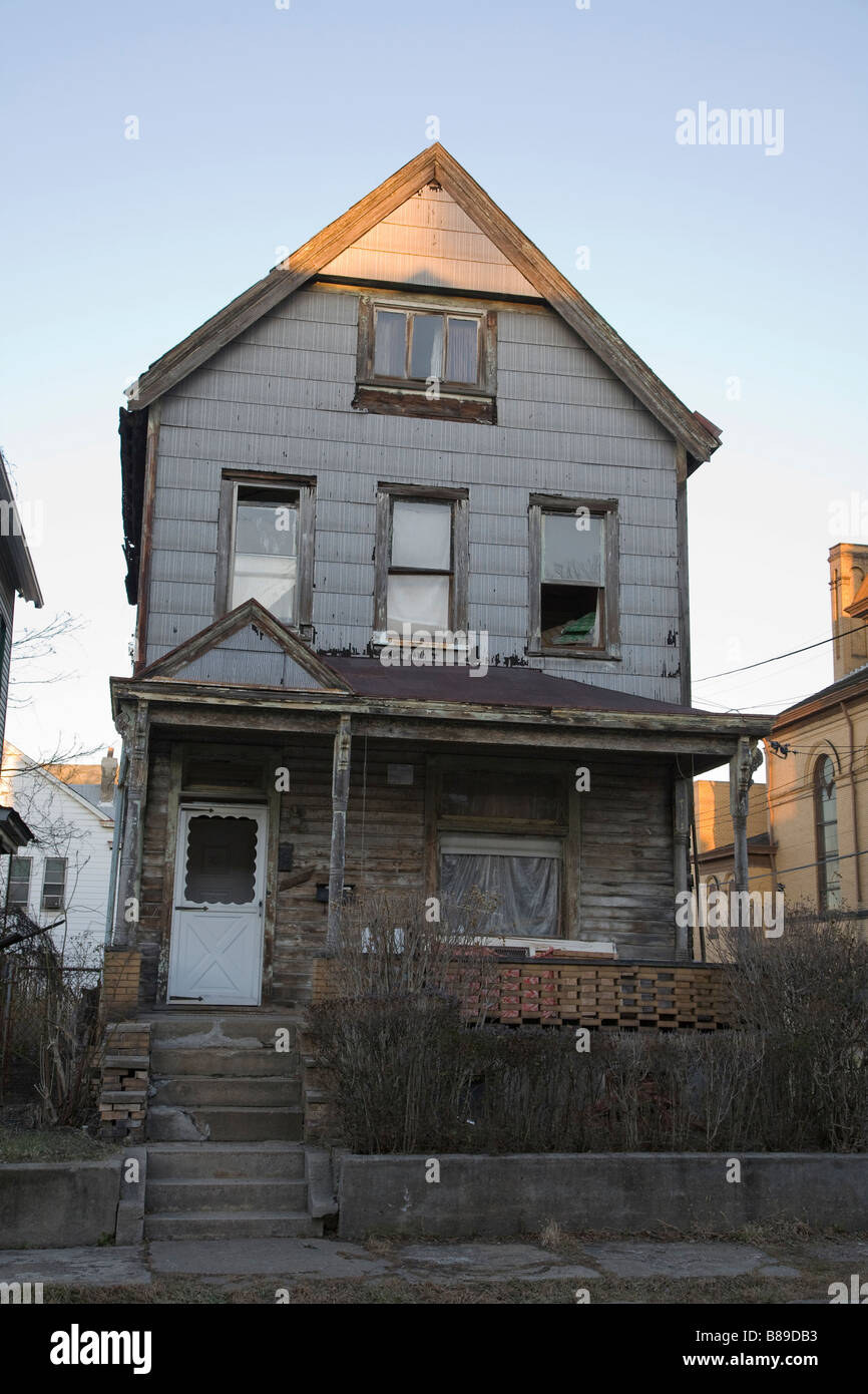 Deprived run down area in hi-res stock photography and images - Alamy