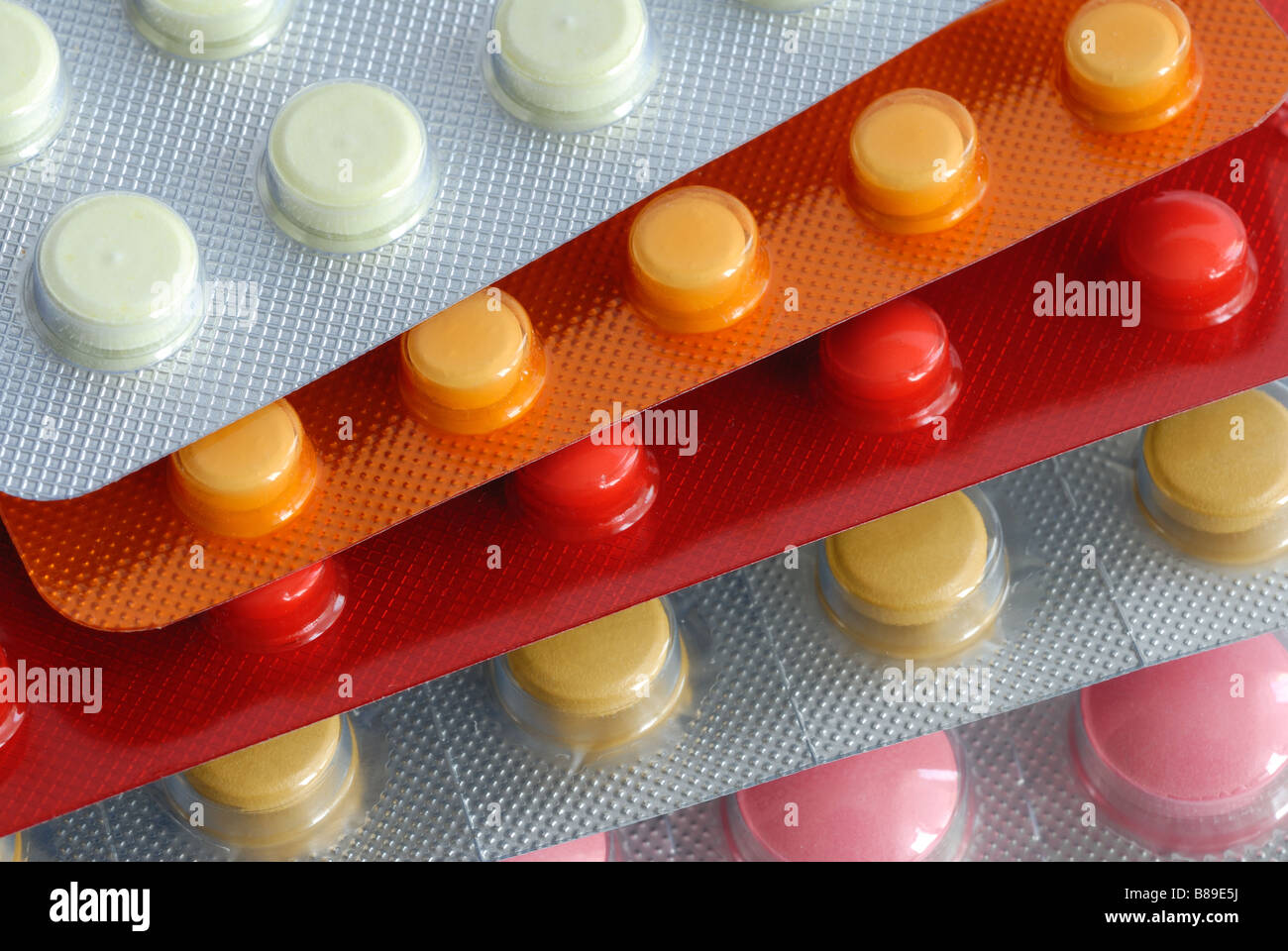 By pills hi-res stock photography and images - Alamy